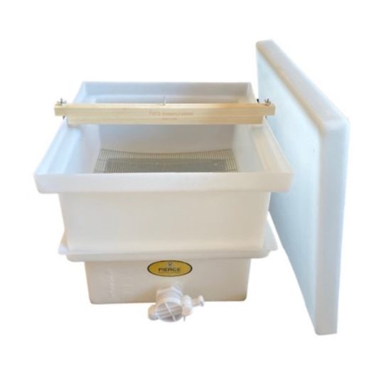 Pierce Deluxe Uncapping Tub Kit - HappBee Acres Bee Supply