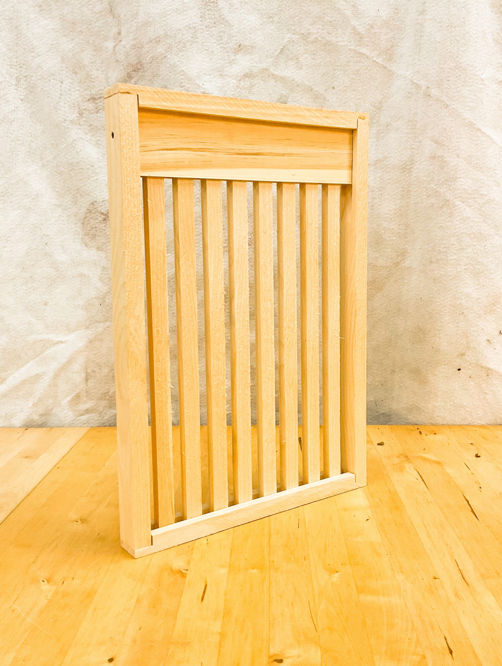 Wax Dipped Vertical Slatted Rack 8 Frame - HappBee Acres Bee Supply