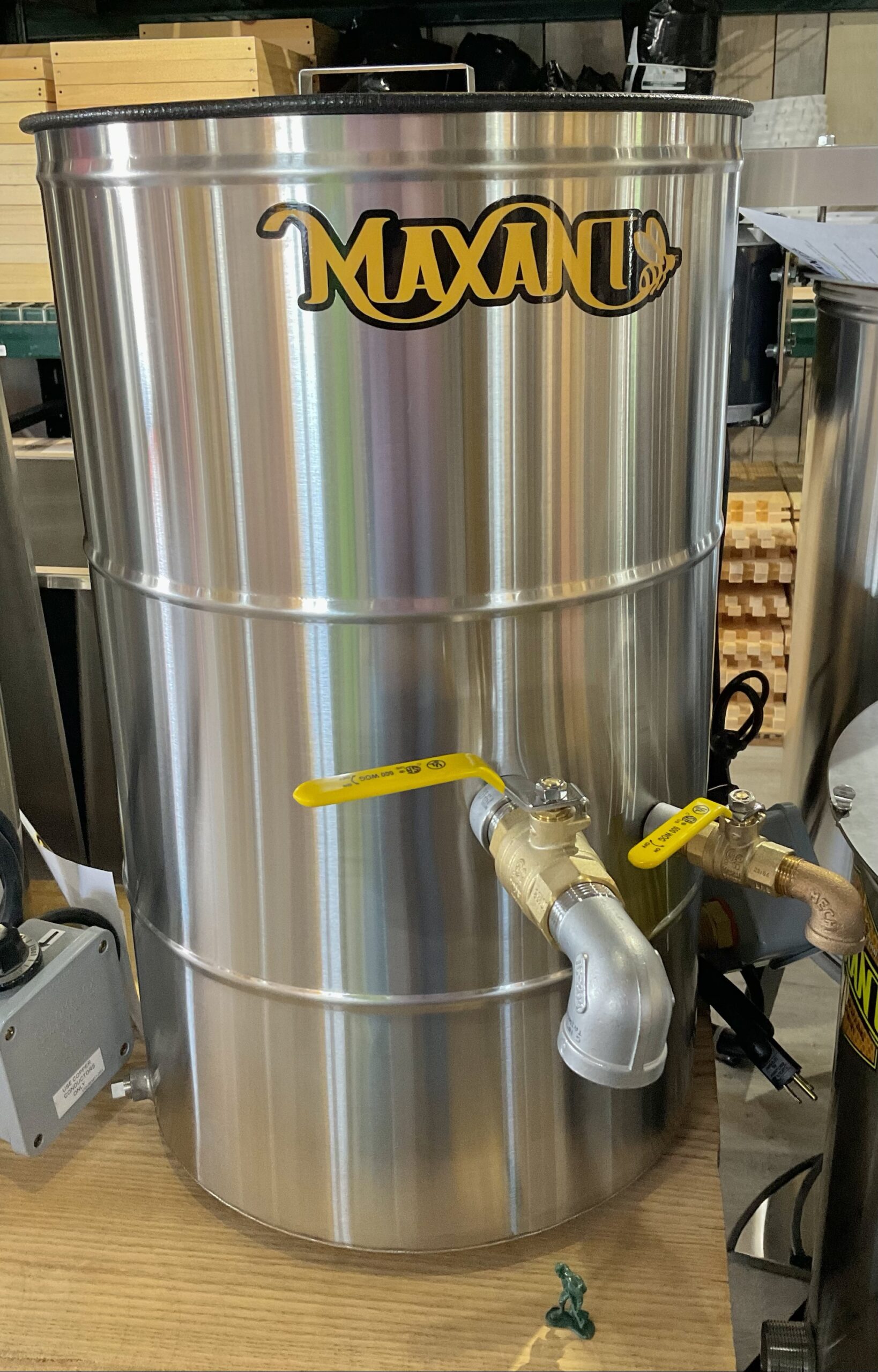 Maxant Liquifier & Wax Melting Tank - HappBee Acres Bee Supply